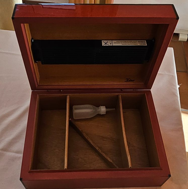 Humidor ZINO (Gebraucht) in bellach für CHF 120 – nur Abholung auf ...