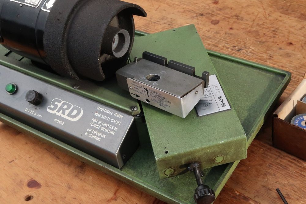 Bohrer-Schleifmaschine SRD DGN 80-85 Made in Germany , 220V (Gebraucht ...