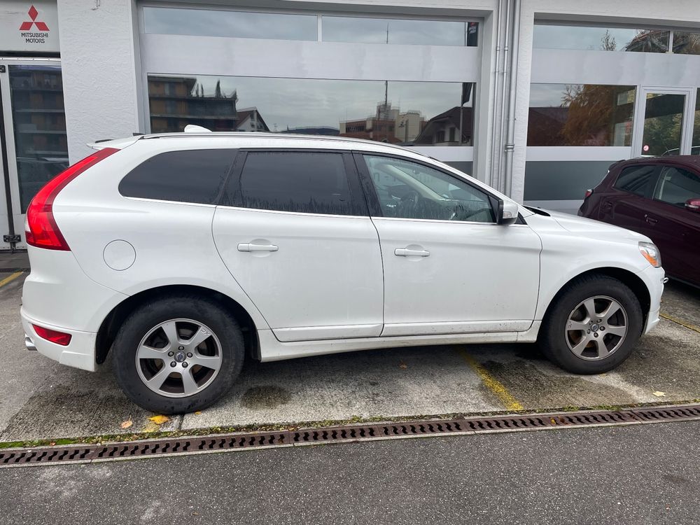 Auto Volvo xc60 (defekt) | Kaufen auf Ricardo