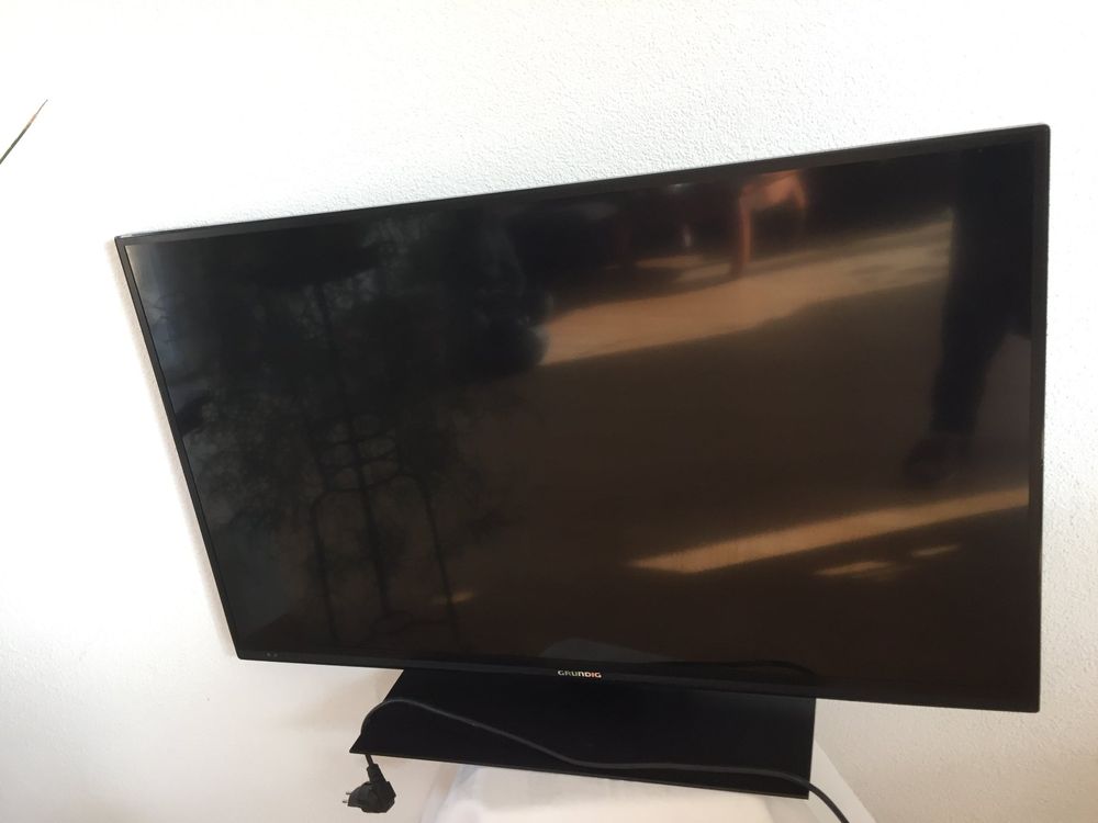 GRUNDIG 40 GUB 8878 Fernseher TV Full HD HDMI (Gebraucht) in Wolfwil ...