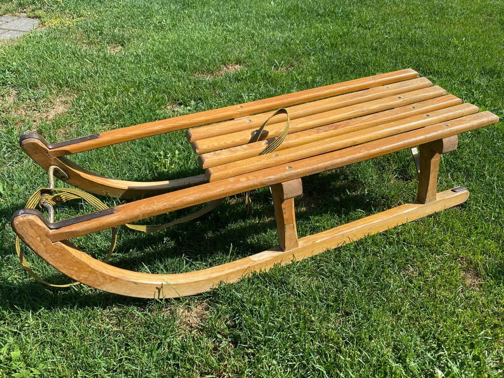 Holzschlitten Cortina (Gebraucht) in Othmarsingen für CHF 10 – nur ...