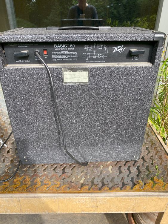 Peavey Basic 60 Bass AMP (Gebraucht) in Zürich für CHF 50 – nur ...