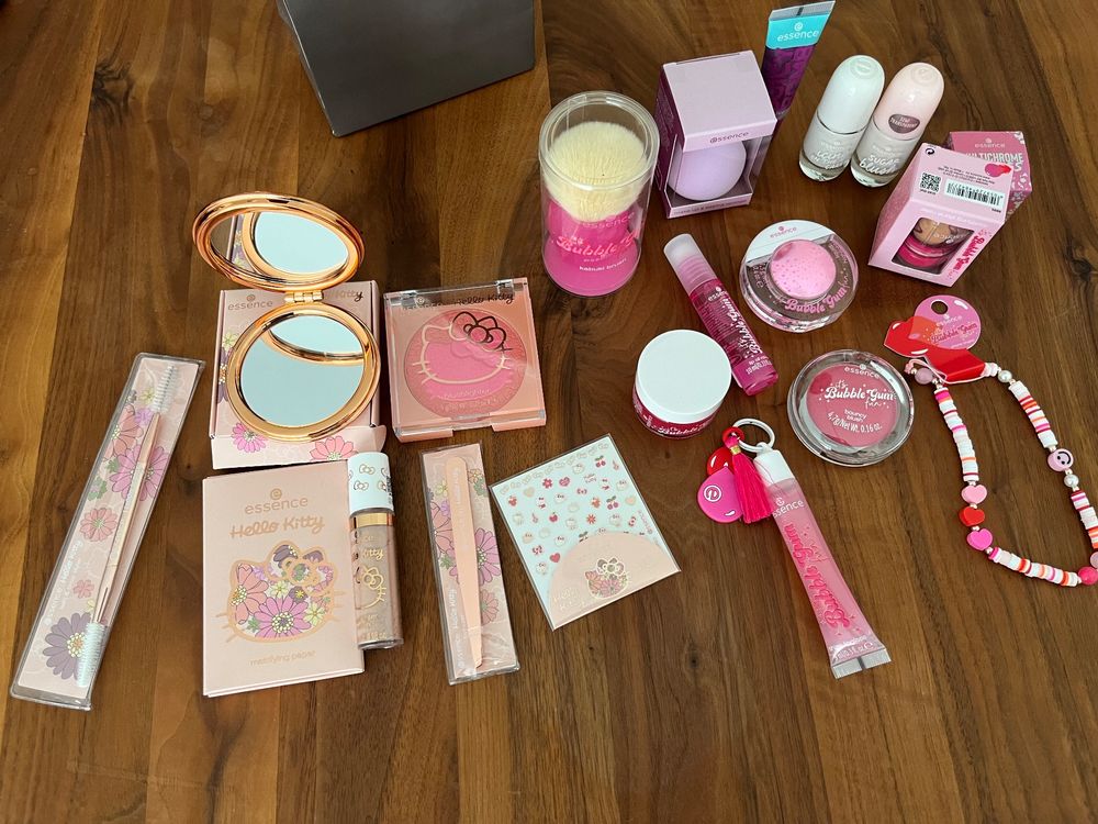 Essence Beauty Set (Neu und originalverpackt) in Metzerlen für CHF 20 ...