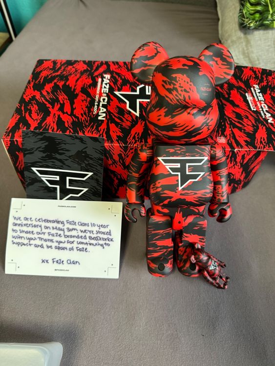 Bearbrick Faze (Neu und originalverpackt) in Wollerau für CHF 280 – nur ...