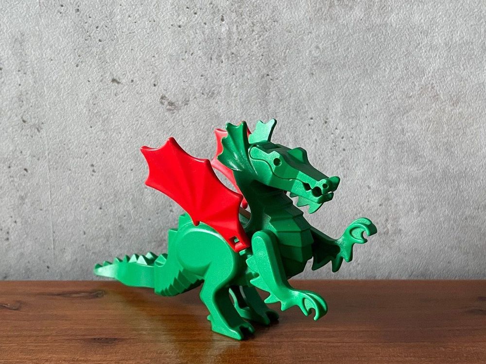 LEGO Castle Dragon, Classic with Red Wings (Gebraucht) in Oberbipp für ...