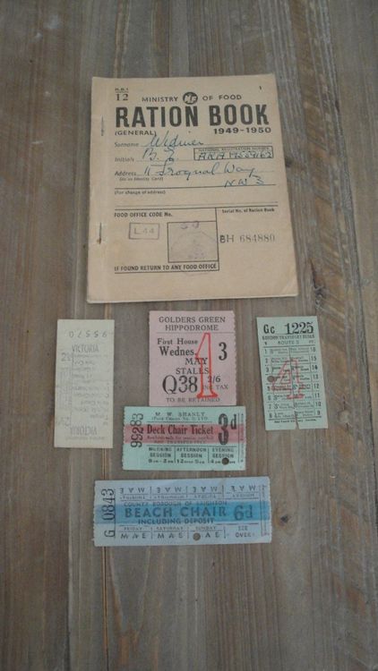 Ration Book + Tickets London England antik (Gebraucht) in Erlenbach ZH ...