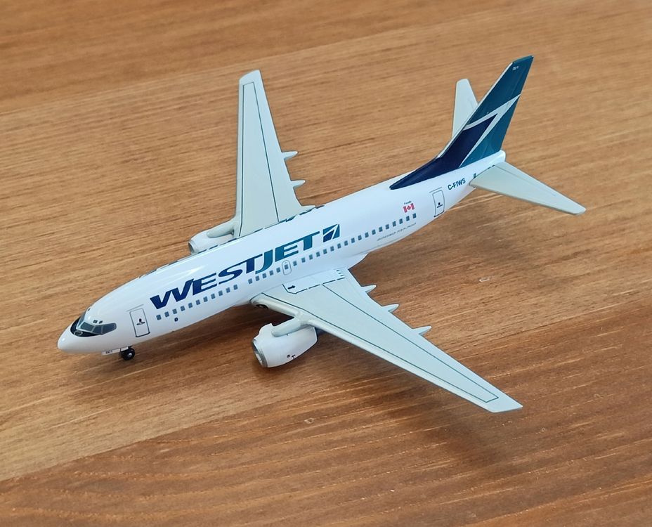 West Jet Boeing 737-700 1:400 (Neu (gemäss Beschreibung)) in ...