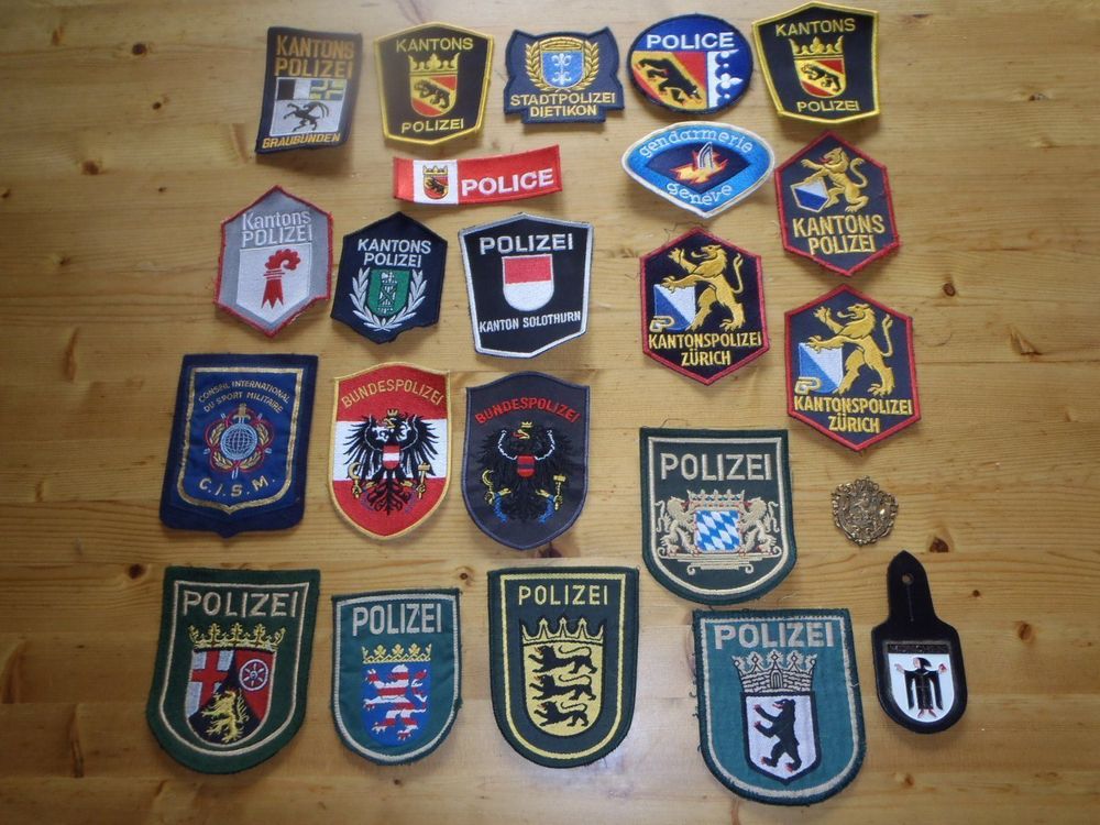 Konvolut Polizei Patch (Gebraucht) in Maladers für CHF 23 – mit ...