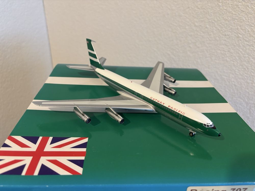 Cathay Pacific Metallmodell 1:200 Boeing 707 (Gebraucht) in Luzern für ...