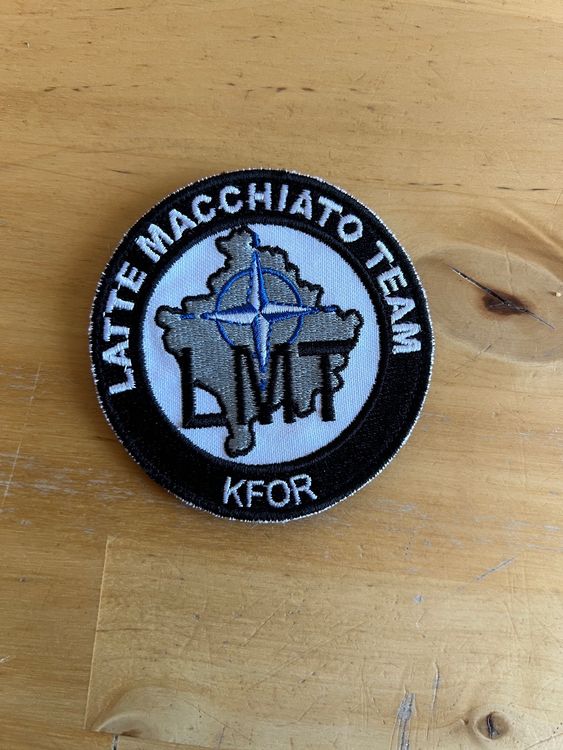 LMT Latte Macchiato Swisscoy KFOR Badge mit Klett Kosovo (Neu (gemäss ...