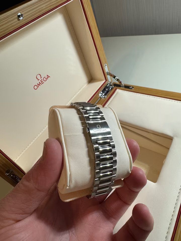 OMEGA Seamaster Aqua Terra 38 mm - Couli ivoir - Neuve 2025 (Neu und ...