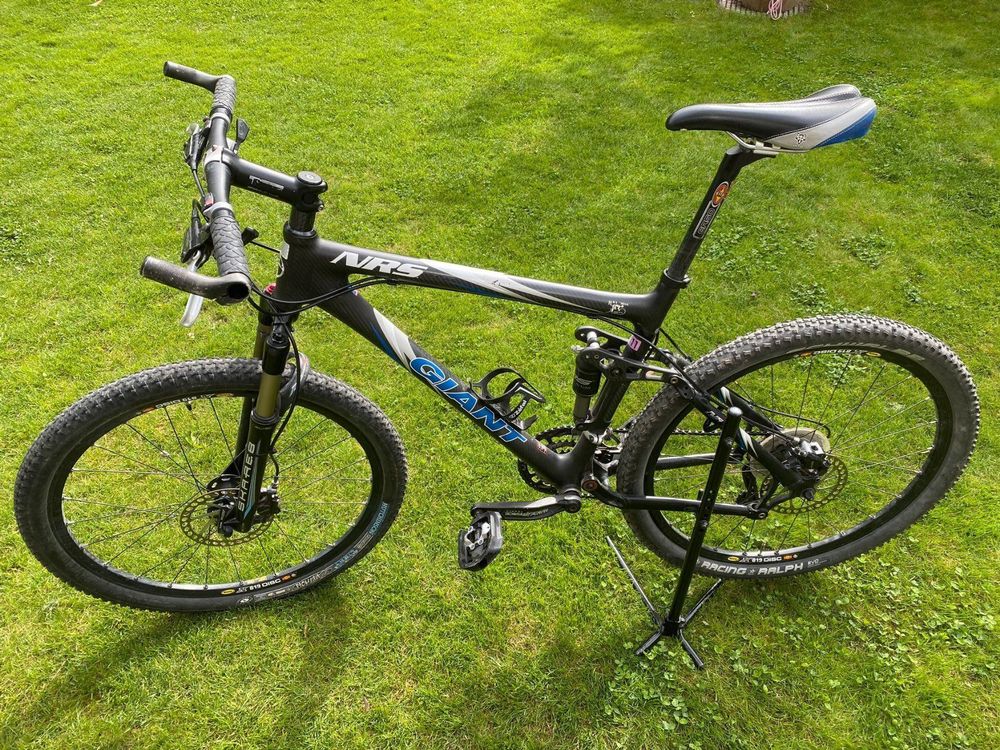 Mountainbike Giant NRS FULLY - CARBON | Kaufen auf Ricardo