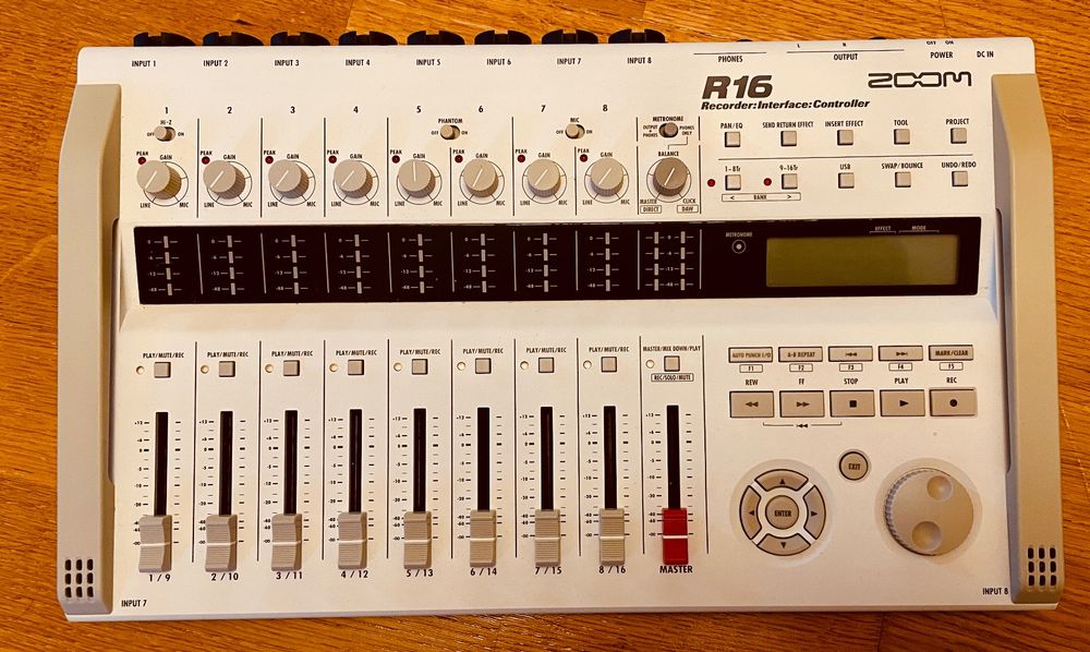 Zoom R16 (Gebraucht) in für CHF 125 – mit Lieferung auf Ricardo kaufen