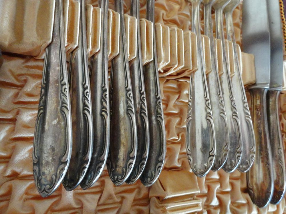 BERNDORF NOBLESSE SILBERBESTECK MIT BEZEICHNUNGEN AB 100-50 (Gebraucht) in Gerlafingen für CHF ...