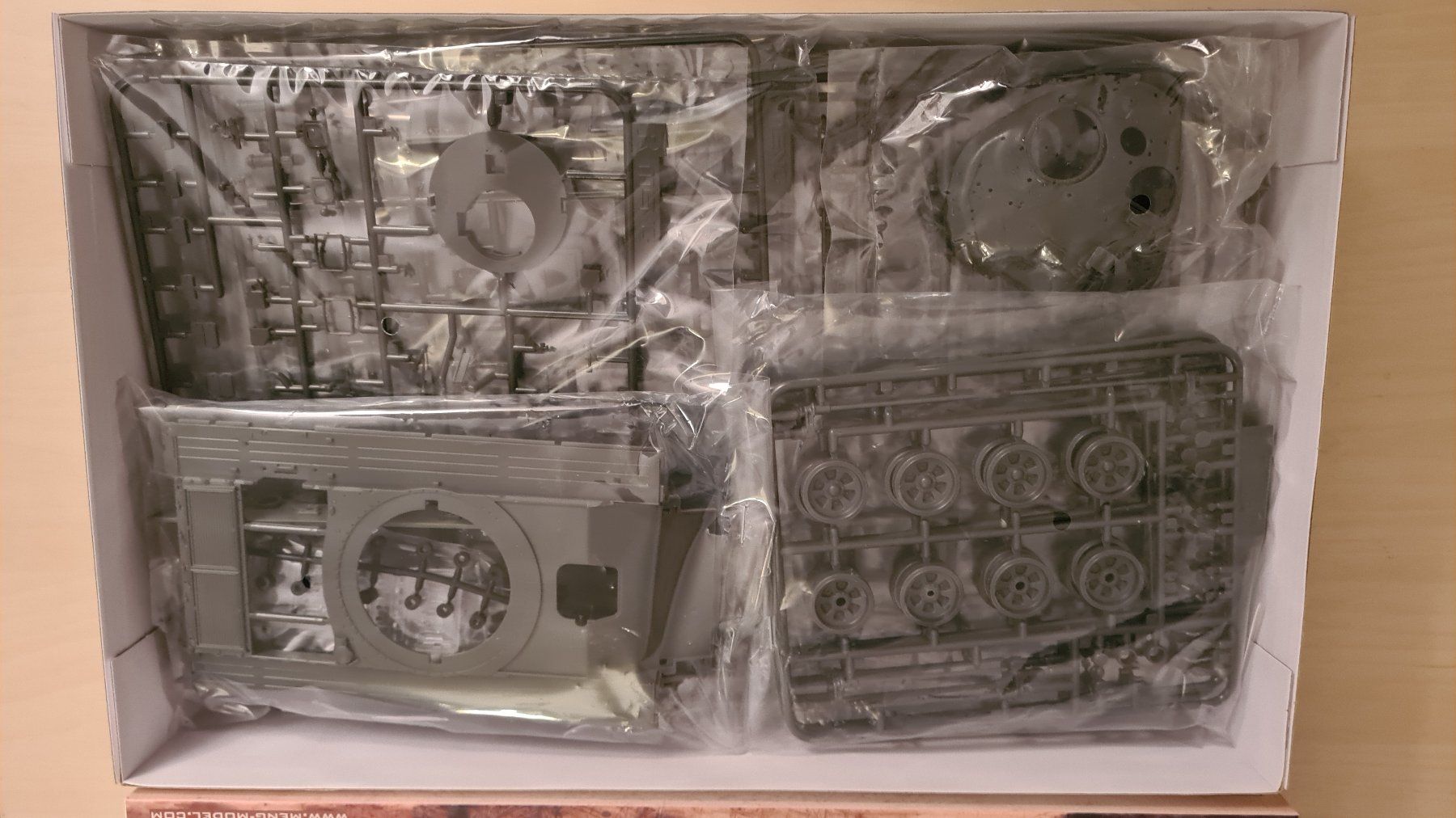 1:35 T-90 w/TBS-86 Tank Dozer, Russian MBT - Meng TS-014 (Neu (gemäss ...