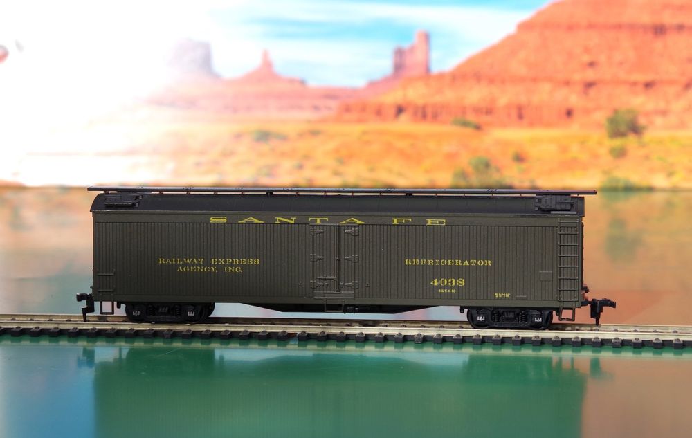 Athearn H0 Express Reefer Santa Fe ATSF/REA, Dampflok-Ära (Neu und ...