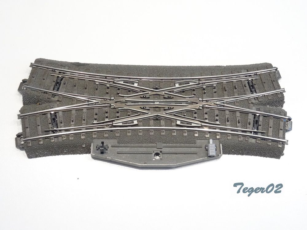 Märklin H0 24620 C-Gleis Doppelweiche (Gebraucht) in für CHF 29 – mit ...