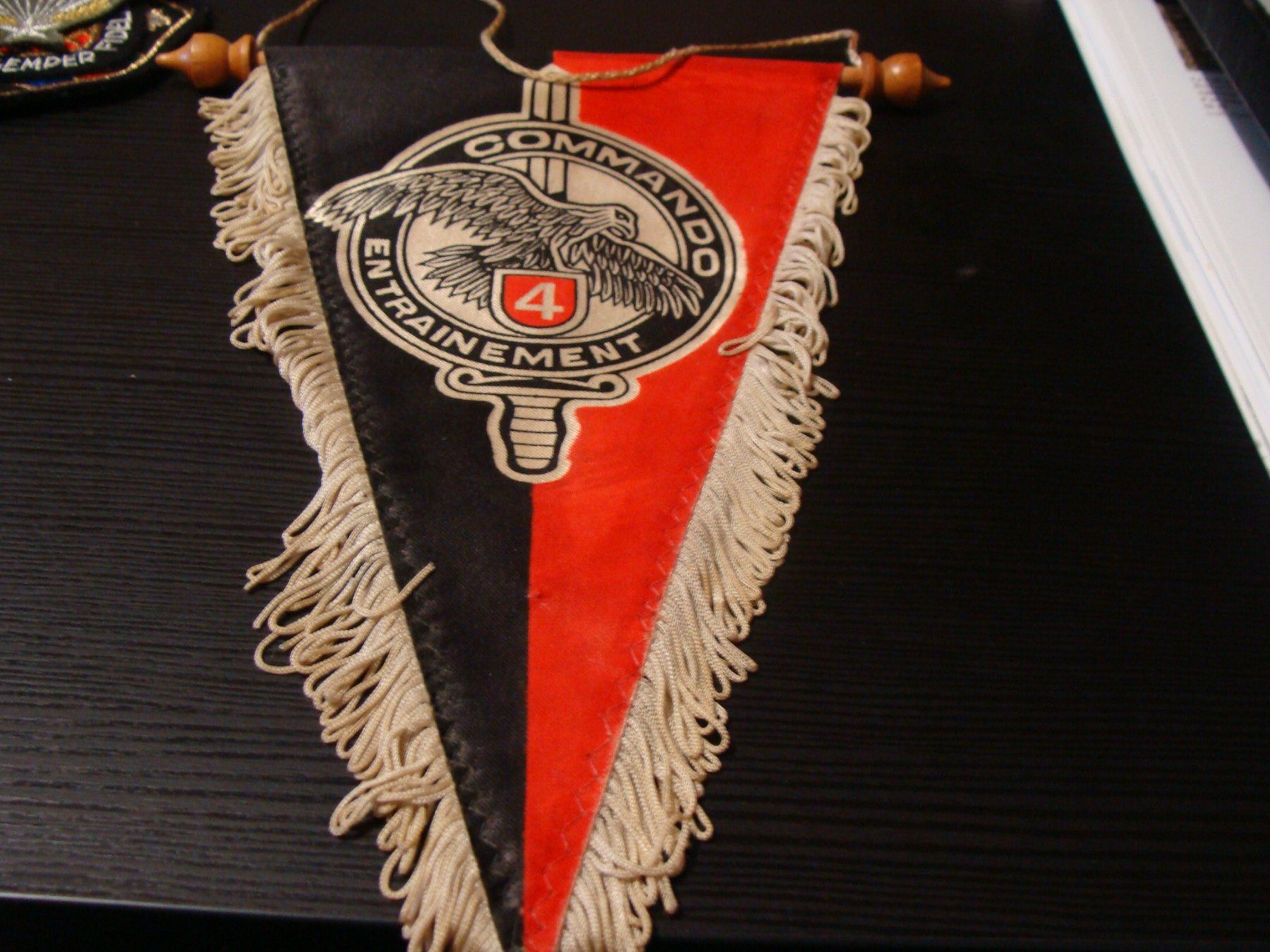 Fanion commando d'entrainement 4 ème. (D'occasion) à Cuarny pour CHF 9 ...