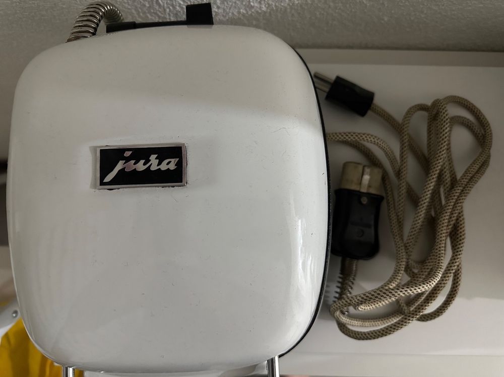 Jura Brezeleisen Schildkröte Typ 140.31 avec kabel (Gebraucht) in Brügg BE für CHF 260 – mit ...