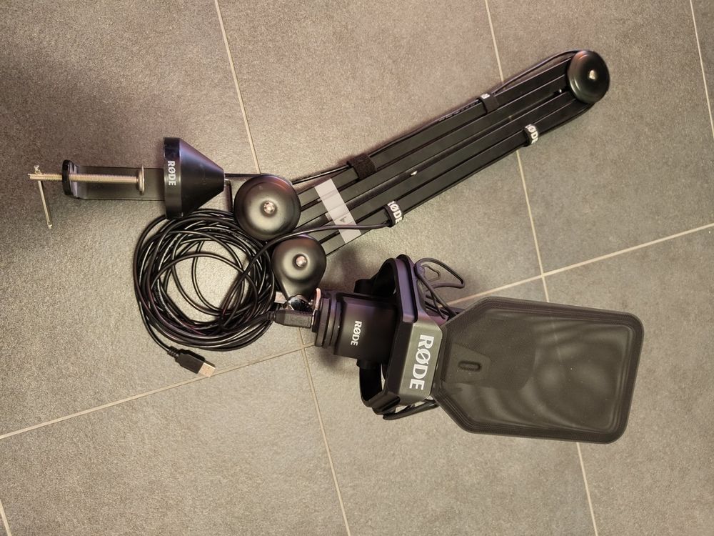 Rode NT-USB inkl. RØDE PSA1+ und RØDE SMR (Gebraucht) in Mörigen für ...