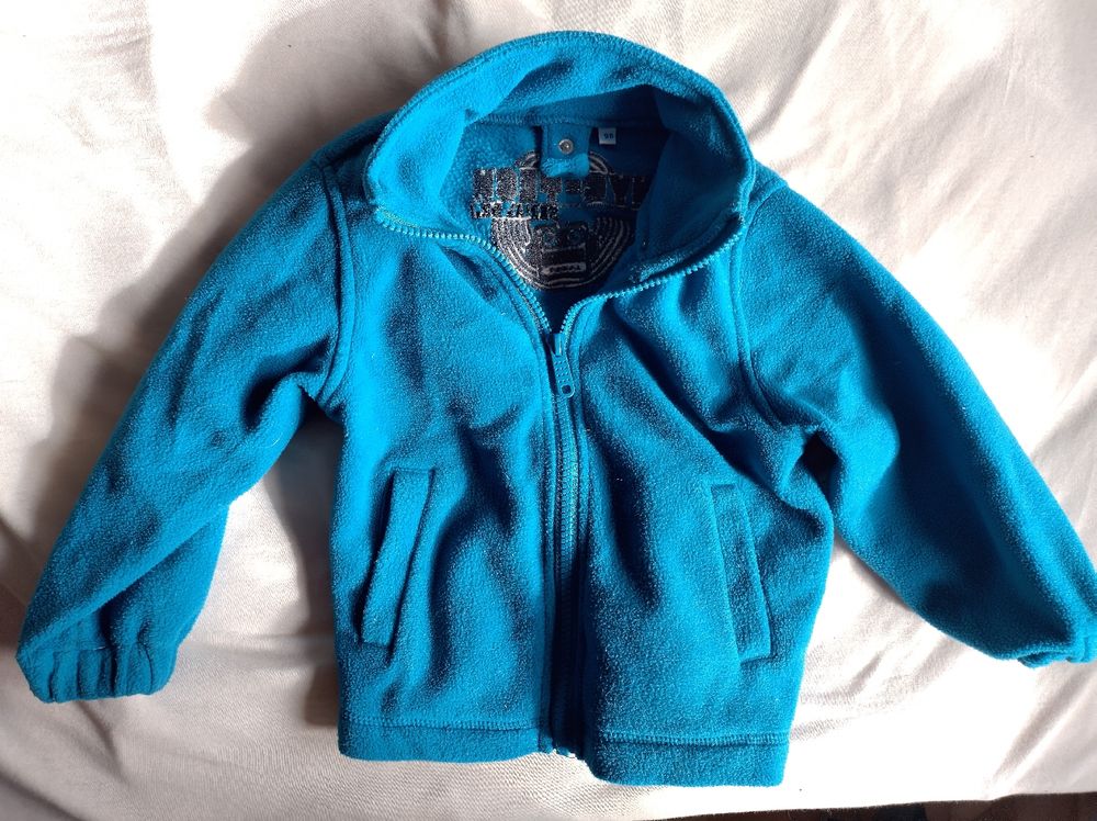 Warme, blaue Fleecejacke, Grösse 98 gebraucht (per Brief) (Gebraucht ...