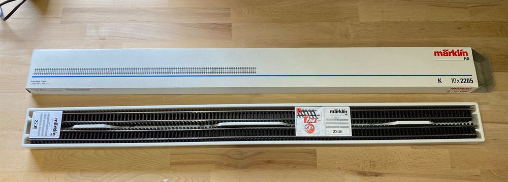 10x Märklin 2205 flexibles Gleis 900 mm (Neu und originalverpackt) in ...