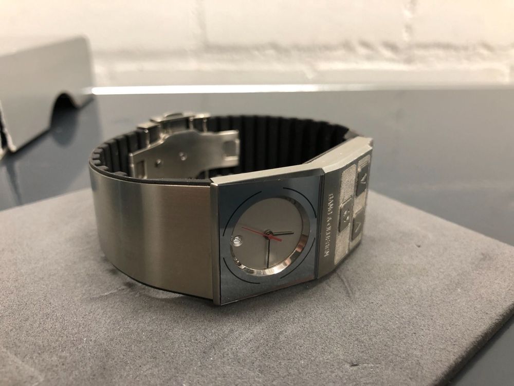 Bang & Olufsen 9750 Uhr Beowatch (Gebraucht) in Zürich für CHF 320 ...