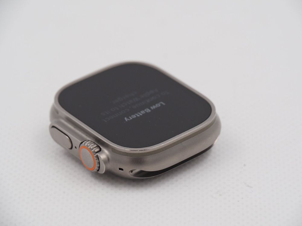 APPLE Watch Ultra A2684 iCloud (26012003) (Defekt) in Zürich für CHF 77 ...