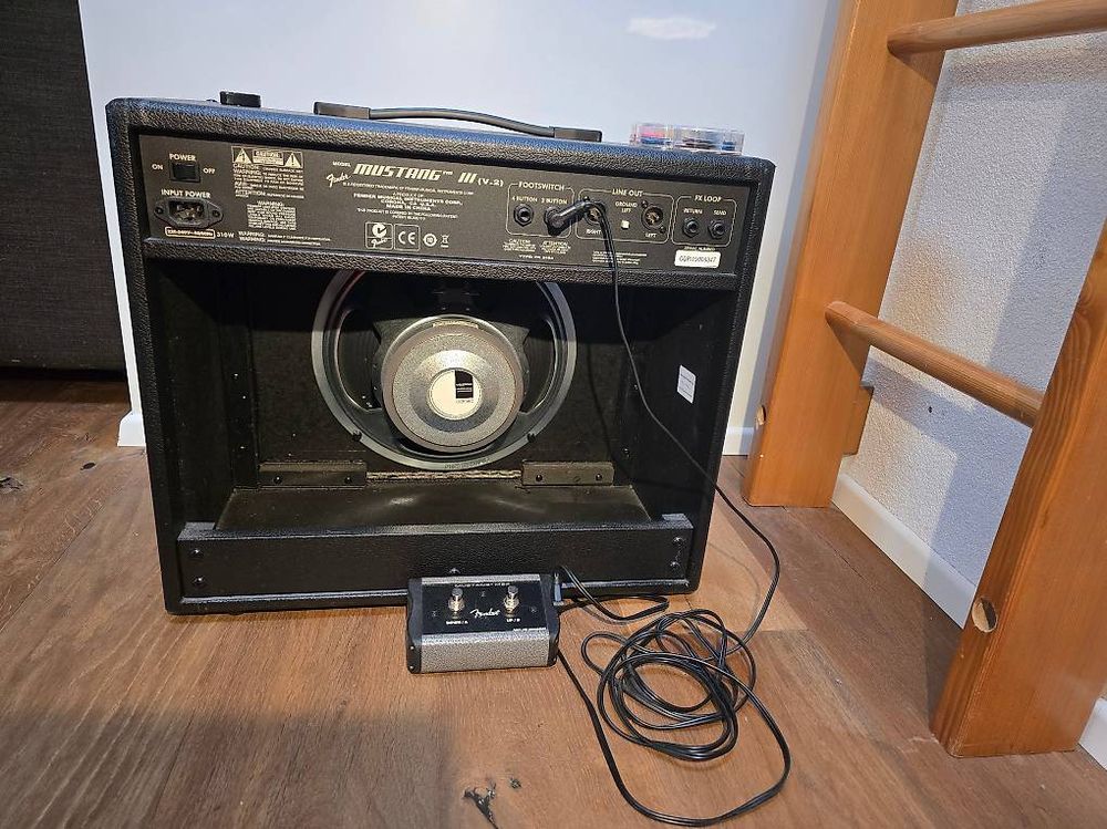 Fender Mustang III (V.2) 100W 1x12" combo Amp (Gebraucht) in Reinach BL ...