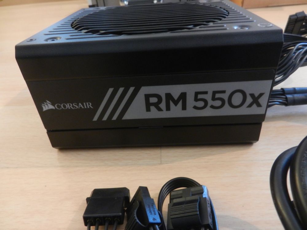 Corsair RMx Series™ RM550x 80 PLUS Gold, vollmodular, ATX (Gebraucht ...