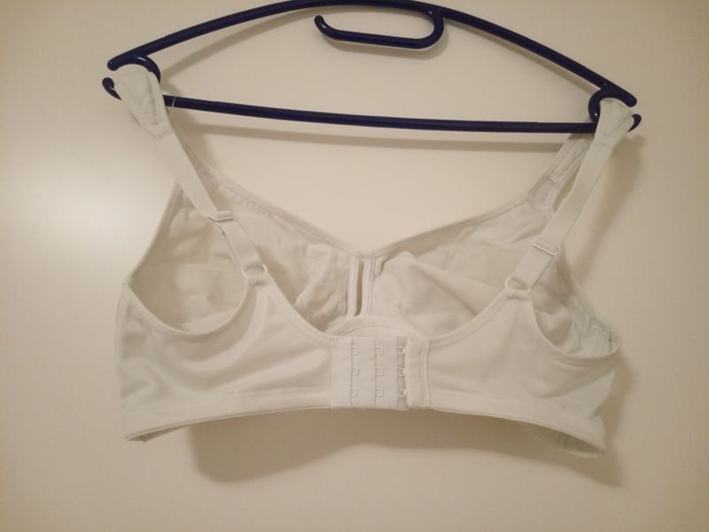 Sport-BH 80D (Gebraucht) in Oberhofen AG für CHF 2 – mit Lieferung auf ...