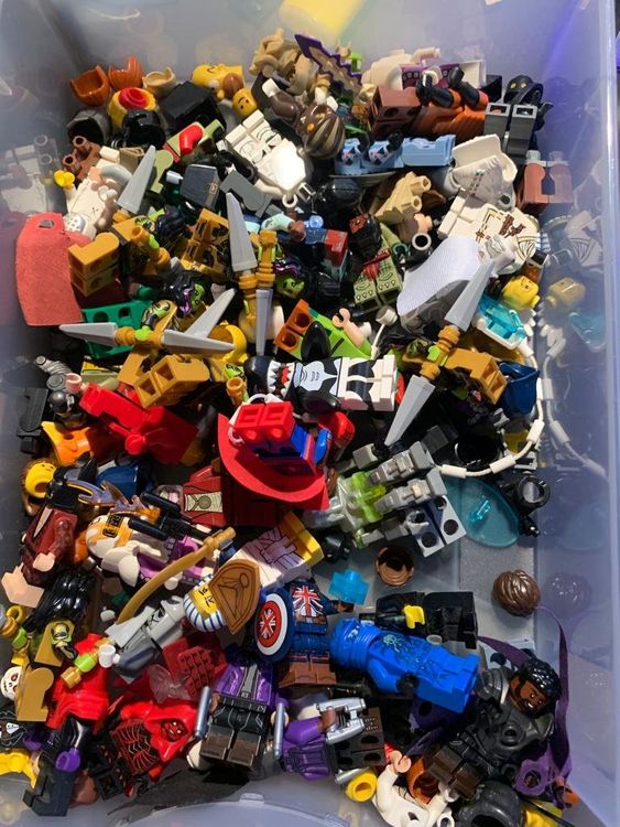 Lego Figuren (Gebraucht) in Murten für CHF 60 – mit Lieferung auf ...