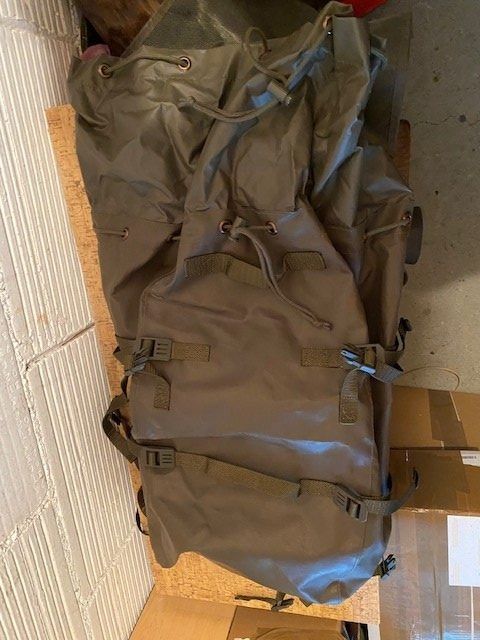 MILITÄRRUCKSACK KAMPFRUCKSACK 90 CH ARMEE (Gebraucht) in Chur für CHF ...