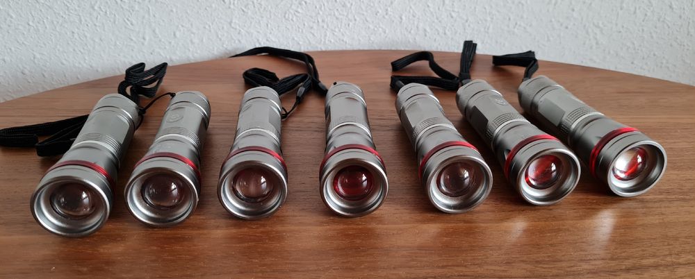 7x LED Taschenlampe, Zoom Funktion, Neu (Neu (gemäss Beschreibung)) in ...