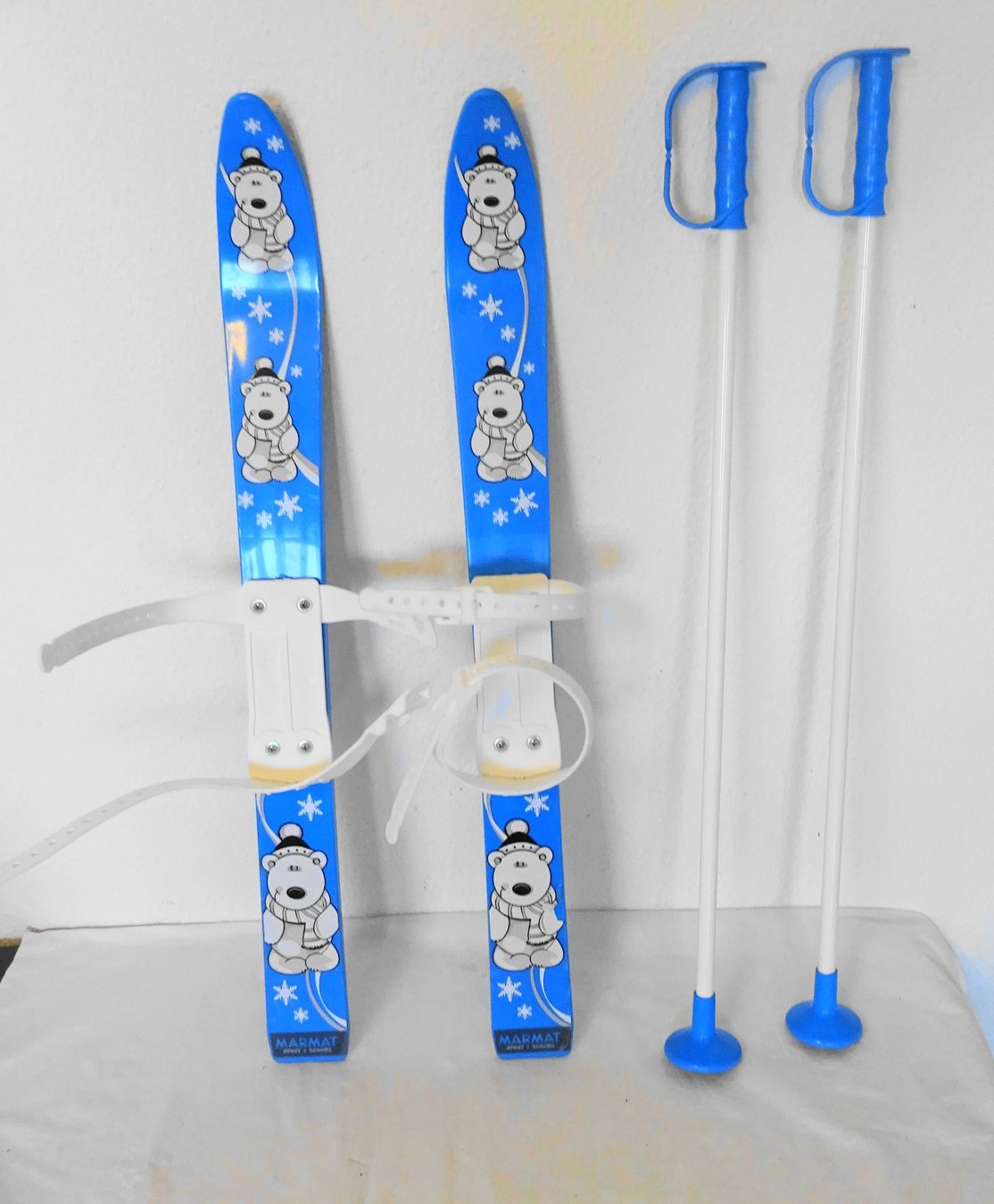 Kinder Ski Set, Skis mit Stöcken, Rutscherli 67 cm. (Gebraucht) in ...