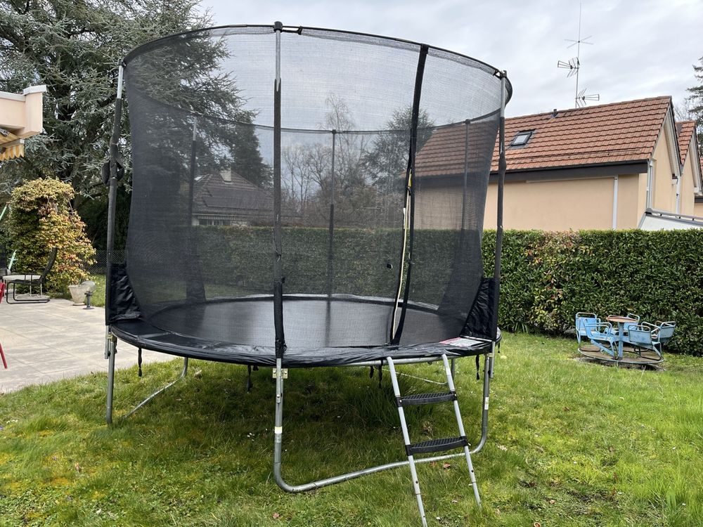 Trampoline grand modèle avec filet de sécurité diam. 305cm (Gebraucht ...
