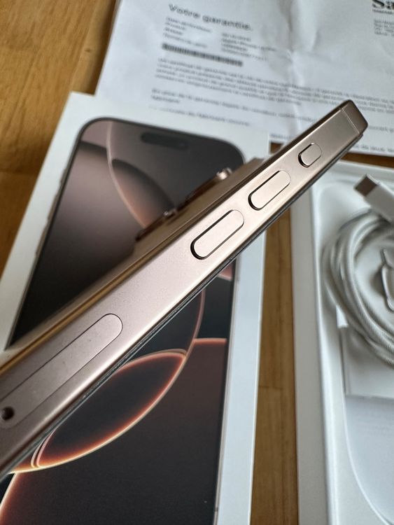 iPhone 16 pro 256gb Desert Titanium - état comme neuf ! (Gebraucht) in ...