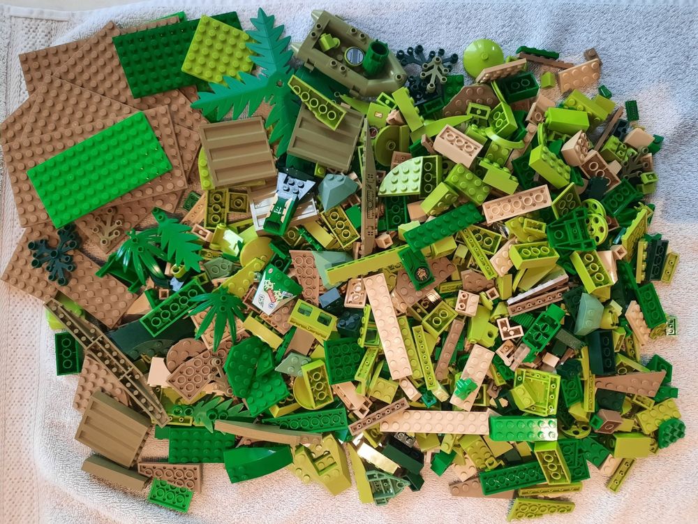 Lego in grün/beige (1kg) | Kaufen auf Ricardo