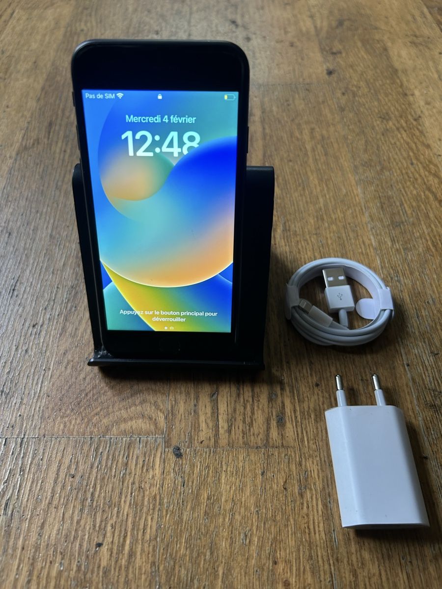 iPhone 8, 64GB, Black Édition, Batterie top à 88%. (D'occasion) à Biel ...