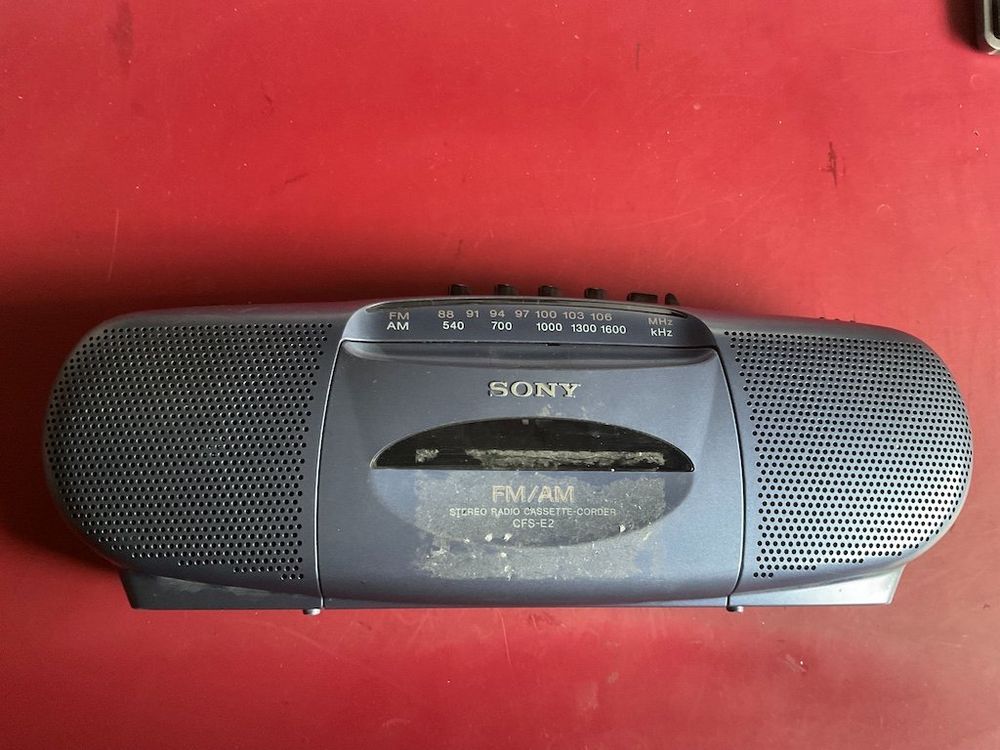 SONY Stereo Radio Cassette Recorder CFS-E2 | Kaufen auf Ricardo