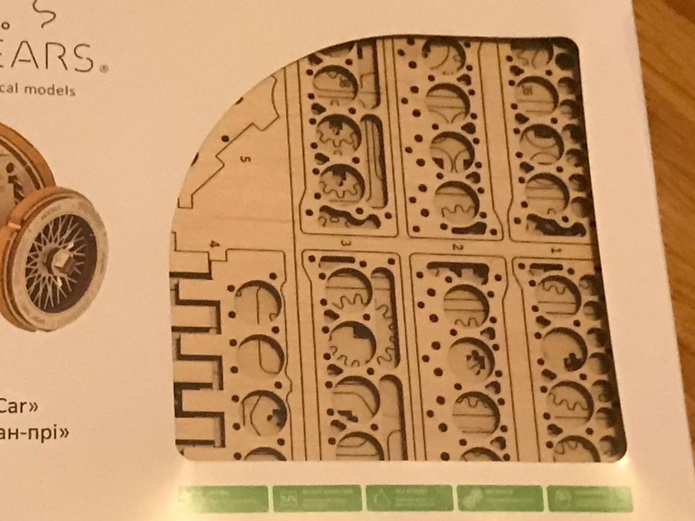 ORIGINAL - UGEARS Mechanical models U9 Grand Prix Car (Neu und ...