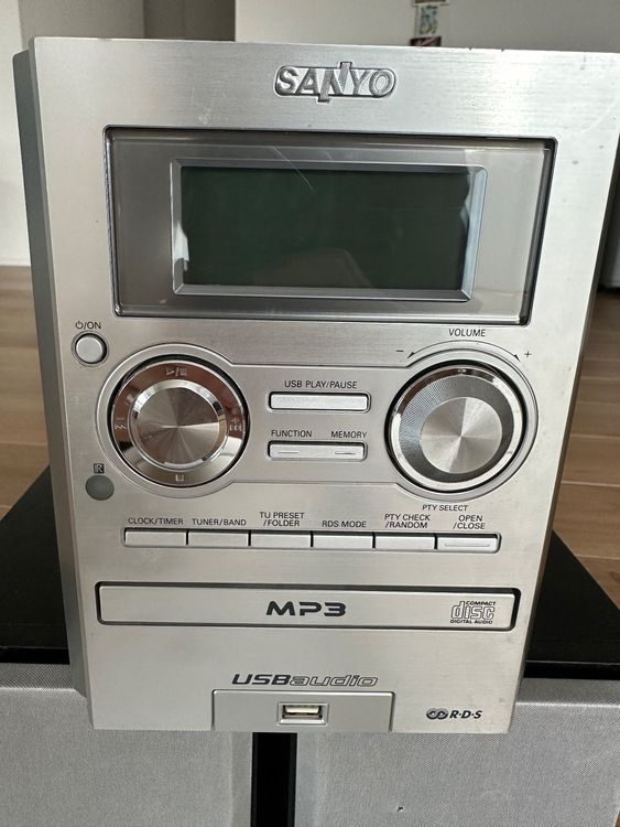 Sanyo Stereoanlage DV-UB01 | Kaufen auf Ricardo