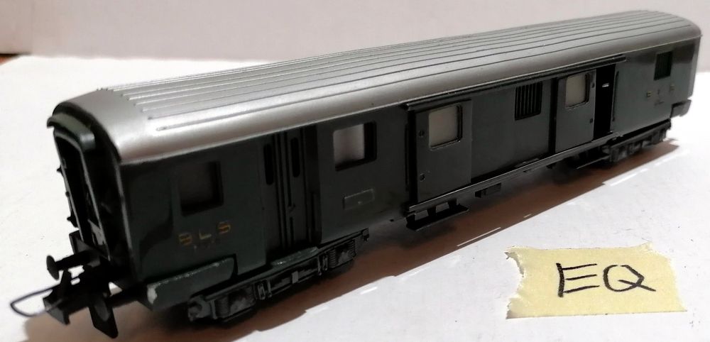 EQ) Schnellzug-Packwagens der "BLS", Trix Express (D'occasion) à ...