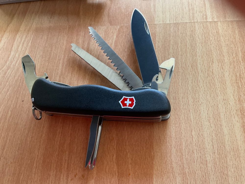 Grosses, neues Victorinox Sackmesser black! (Neu und originalverpackt ...