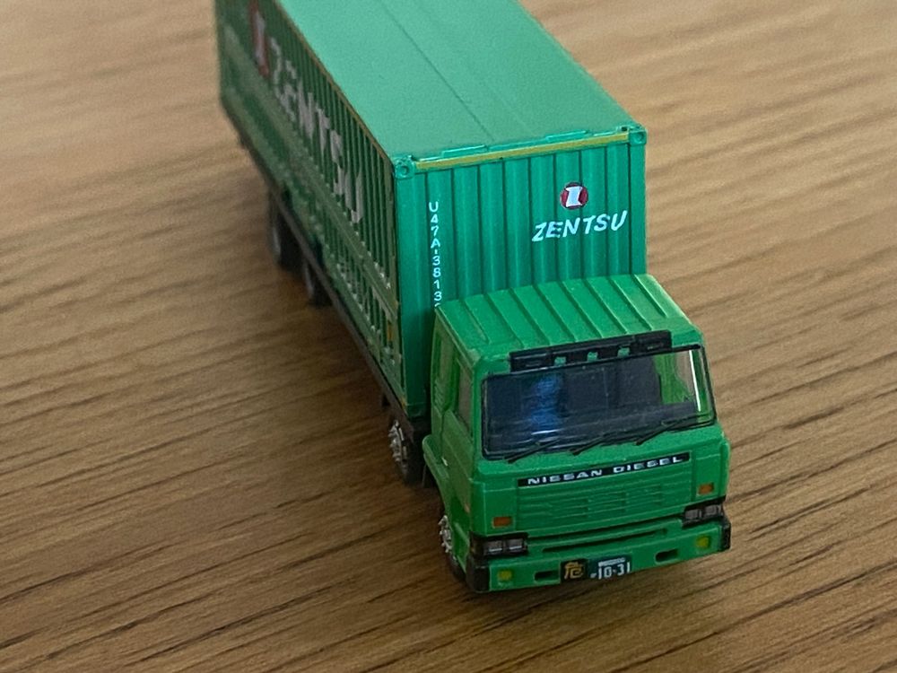 Lastwagen ZENTSU (Spur N) (Neu (gemäss Beschreibung)) in Birsfelden für ...