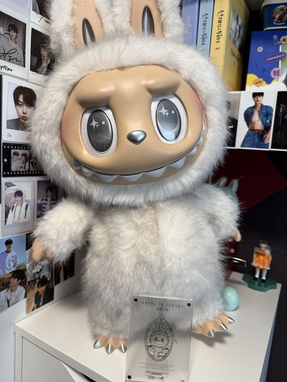 Labubu Angel in cloud (Neu (gemäss Beschreibung)) in Luzern für CHF 290 ...