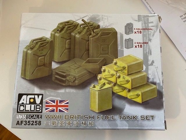 1/35 WWII BRITISH FUEL TANK SET (Gebraucht) in MÜHLEDORF/SO für CHF 4.5 ...
