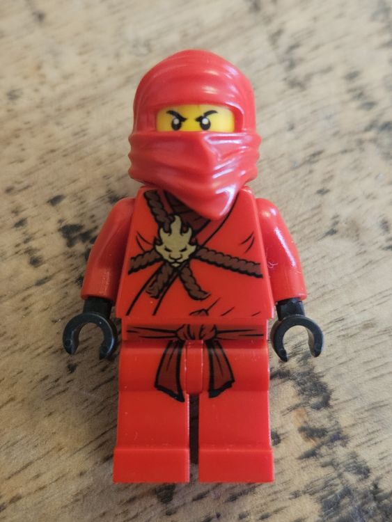 lego figurine ninjago njo007 Kai - The Golden Weapons (Gebraucht) in ...