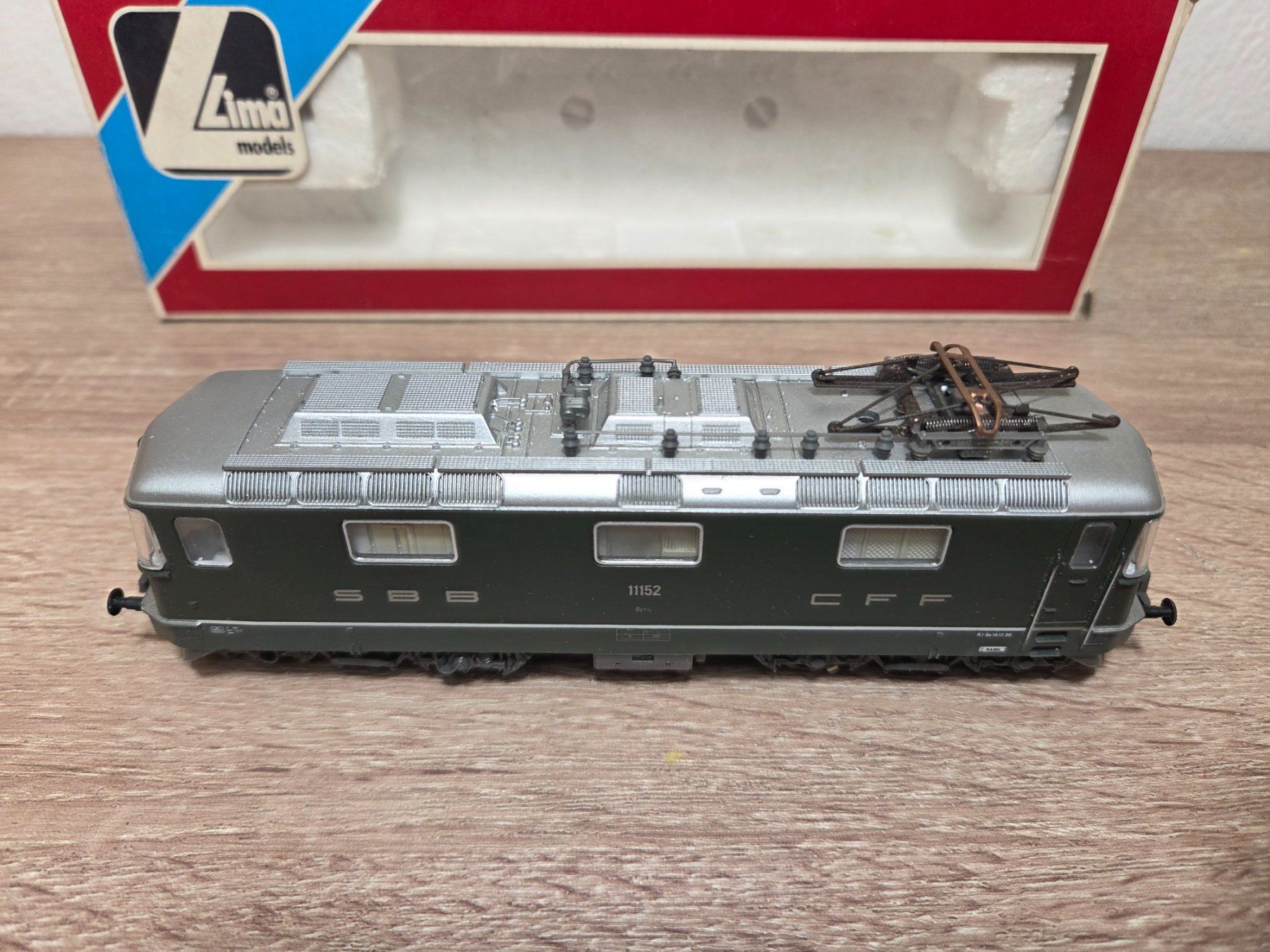 Lima 208157 E-Lok Re 4/4 SBB H0 (D'occasion) à St-Aubin-Sauges pour CHF ...