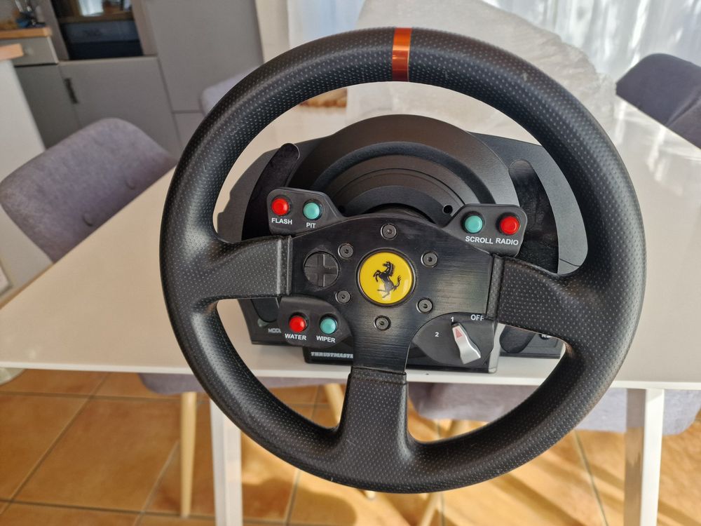 Thrustmaster T300RS avec Ferrari GTE 458 pédalier T3PA (Gebraucht) in ...